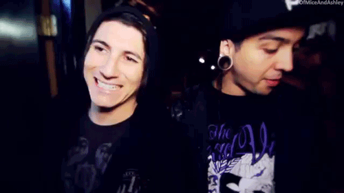 Pierce the veil GIF - Find on GIFER