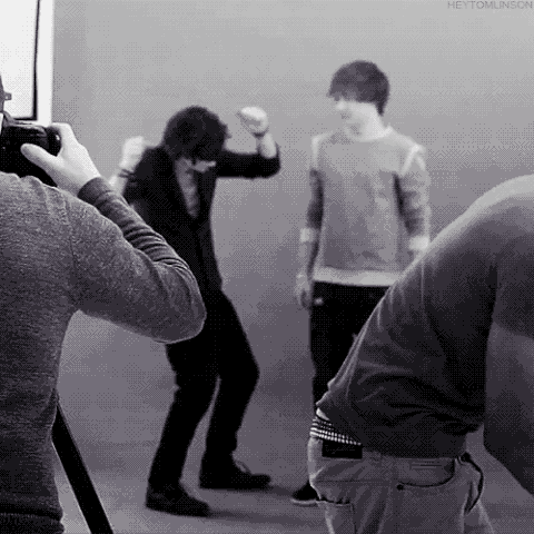 One direction dancing GIF - Find on GIFER