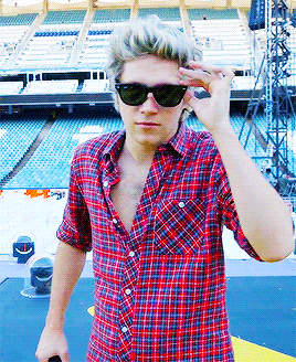One direction GIF - Find on GIFER