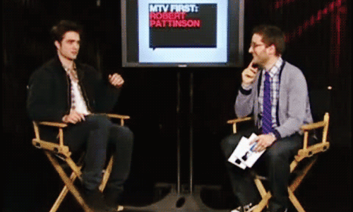 Interview awkward robert pattinson GIF - Find on GIFER
