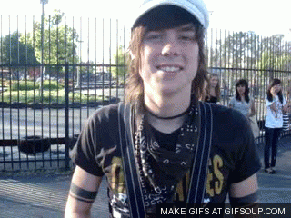 Chris drew GIF - Find on GIFER