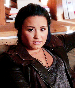 Demi world tour GIF - Find on GIFER