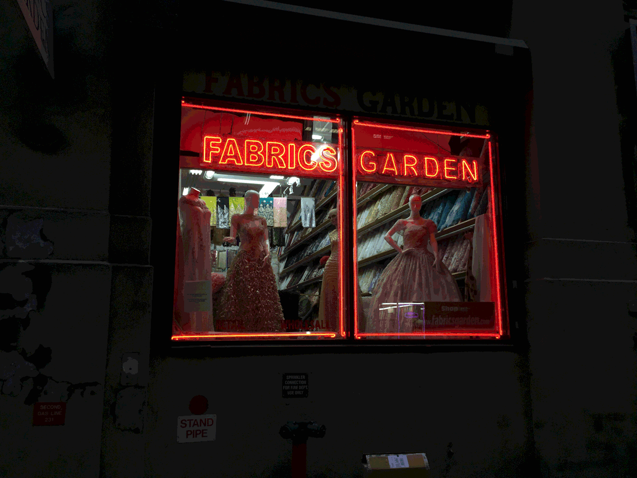 Neon neon sign GIF - Find on GIFER