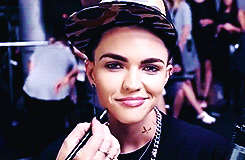 Ruby rose thing GIF - Find on GIFER