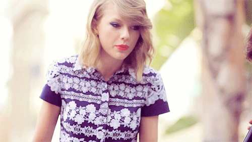 GIF taylor swift - animated GIF on GIFER