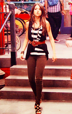 Selena s GIF - Find on GIFER