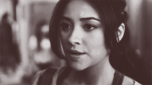 H pretty little liars pll GIF - Find on GIFER