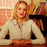 Help here GIF - Find on GIFER