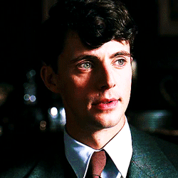 Matthew goode GIF - Find on GIFER