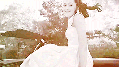 Ariana grande hunt ariana grande GIF - Find on GIFER