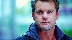 Reblog fringe s5 GIF - Find on GIFER