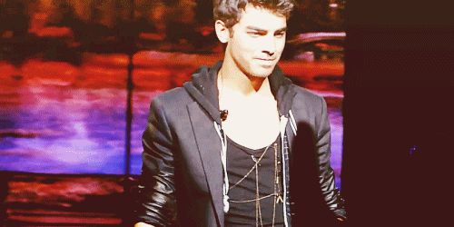 GIF joe jonas - animated GIF on GIFER