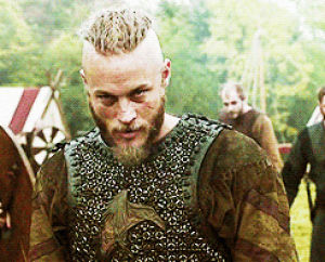 Ragnar lothbrok vikings s1 GIF - Find on GIFER