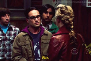 Kaley cuoco tbbt johnny galecki GIF - Find on GIFER