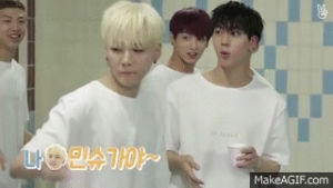 Marine le pen GIF - Find on GIFER