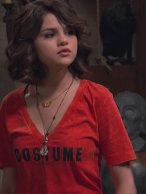 GIF ariel winter - animated GIF on GIFER