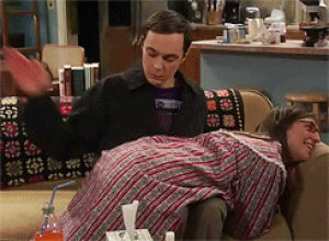 Kaley cuoco tbbt johnny galecki GIF - Find on GIFER