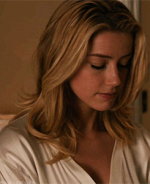 GIF amber heard - animated GIF on GIFER