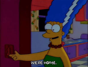 Halloween maggie simpson alien GIF - Find on GIFER