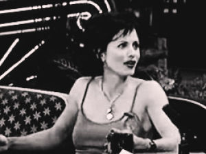 GIF courteney cox - animated GIF on GIFER
