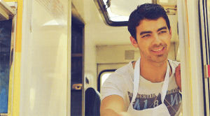 Joe jonas GIF on GIFER - by Arahelm