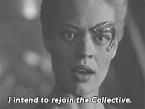 Janeway seven of nine star trek GIF - Find on GIFER