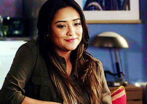GIF pretty little liars - animated GIF on GIFER