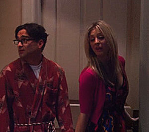 Kaley cuoco tbbt johnny galecki GIF - Find on GIFER