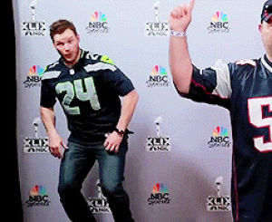 Reaction fans crowd GIF - Find on GIFER