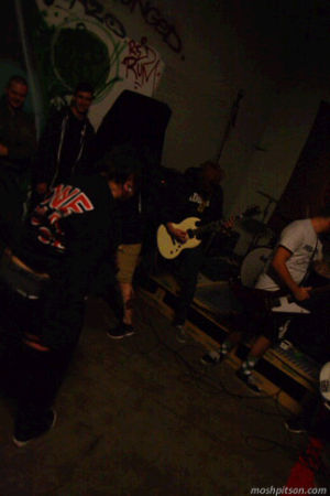 Punk rock dance GIF - Find on GIFER