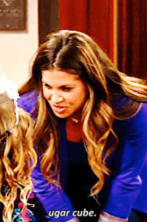 GIF danielle fishel - animated GIF on GIFER
