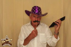 GIF fun wedding photobooth - animated GIF on GIFER