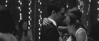 Bisou romantique GIFs - Obtenez le meilleur gif sur GIFER