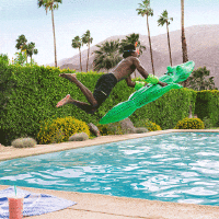 Inflatable pool GIF - Conseguir el mejor gif en GIFER