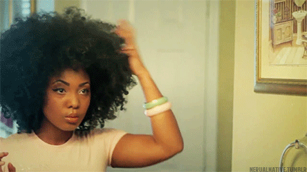 Curly bouncy hair GIF - Conseguir o melhor gif em GIFER