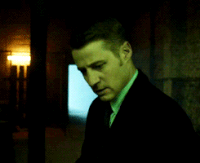 Detective james gordon GIFs - Get the best gif on GIFER