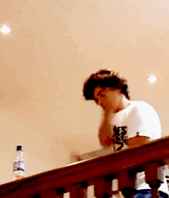 Ua GIFs - Get the best gif on GIFER