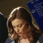 Gillian is the most beautiful creature on this planet GIFs - Obtenez le ...