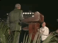 Oups GIFs - Obtenez le meilleur gif sur GIFER