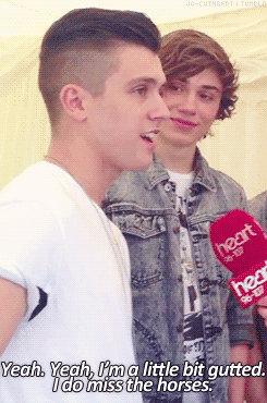 Chester rocks GIF - Conseguir o melhor gif em GIFER