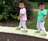 Twins GIFs - Get the best gif on GIFER