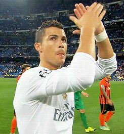 Cristiano ronaldo skills GIFs - Get the best gif on GIFER