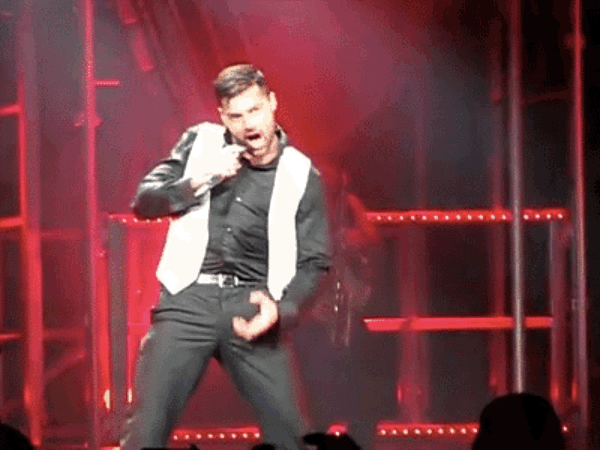 Vinz GIFs - Get the best gif on GIFER