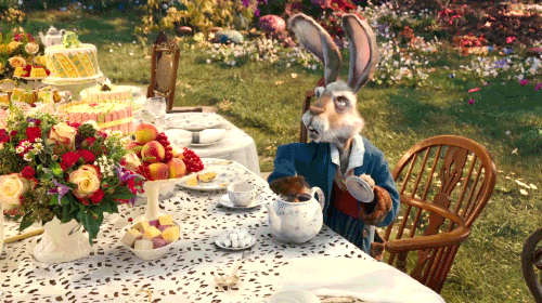 Alice in wonderland through the looking glass GIFs - Obtenez le ...