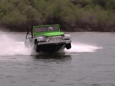 Amphibious car GIFs - Hole dir die besten GIFs auf GIFER