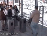Turnstyle GIF - Conseguir o melhor gif em GIFER