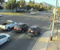 Acidente de carro GIF - Conseguir o melhor gif em GIFER
