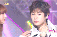 Overreact GIFs - Get the best gif on GIFER