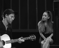 Gary giggles GIF - Conseguir o melhor gif em GIFER