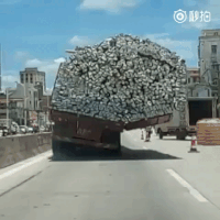 Unbalanced GIFs - Get the best gif on GIFER